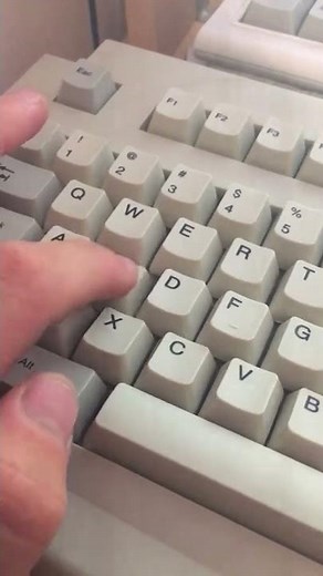 The best membrane rubber dome keyboard ever made Qtronix Scorpius (unmodded) has part way actuation