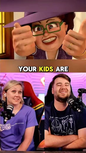 The thumbs!👀 Monsters vs aliens reaction!