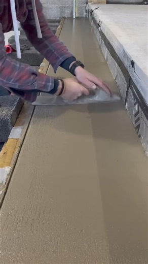 #constructionwork #constructionworkers #constructions #constructionindustry #architecturelife #heavyequipmentlife #railroads #civilwork #engineeringstudents #buildingdesign #buildingsite #commercialinteriors #houserenovations #steelwork #concretearchitecture #constructionequipment #civilengineeringworld #constructionmachinery #constructoras #architecturefactor #buildingsite #civilengineers #constructor . . . . . Image/Audio Courtesy: Unknown⁠ DM for credit or removal requests.⁠ Use intended only