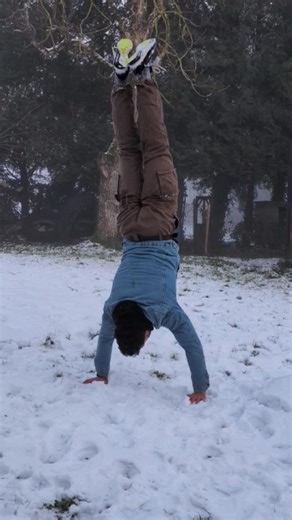 Tu noteras la tenue pour le RP pays de l'est ❄️ #training #motivation #meme #russian