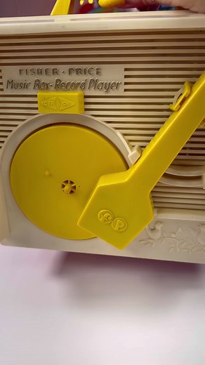 424K views · 11K reactions | Vintage 1971 Fisher Price Music Box Record Player #nostalgia #asmr | Dream Team’s World | Facebook