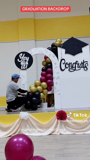 Graduation Backdrop Ideas | Balloon Decorations for Your Special Day