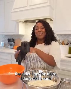 249K views · 4.3K reactions | Making Snoop Dogg's Fried Chicken Wings | Trinity Jae | Facebook