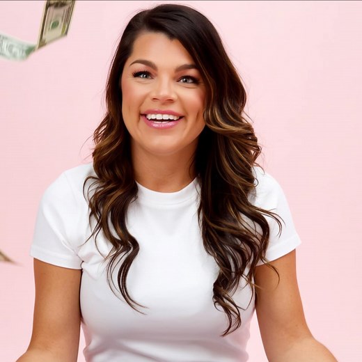 🚨 Exposing digital marketing lies, Part 1 🚨 They’ll tell you: 👉 “You can’t make $10K/month selling low-ticket.” 👉 “You have to launch a $2K course or high-ticket program.” That’s complete BS. Here’s why I know ⬇️ In my first month selling a $47 digital product: ✨ 7 days = $20,000 ✨ 30 days = $100,000 ✨ 7 months = $1.3M Not from high-ticket. Not from chasing clients. From affordable, low-ticket products that people could grab without stressing their finances. ☕ They don’t have to ask permissi