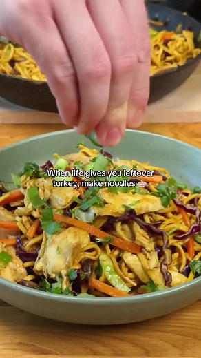 Zesty Noodles with Katsu Curry and Veggies Recipe