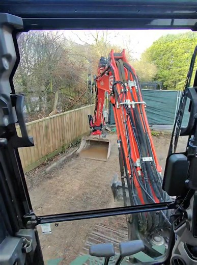 7.1K views · 82 reactions | A Trim to end the week. #imdonein #poorly #flu #fatality Makin #GPS #machinecontrol #machineguidence #leveling | Cra Will | Facebook