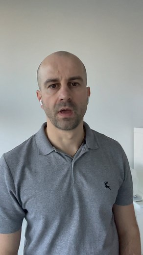 🌟 Feeling pain shooting down your leg? It’s not necessarily sciatica, but rather your muscles playing tricks on you. An often overlooked cause: trigger points in your glutes, notably the gluteus minimus, can create sensations that feel a lot like nerve pain, causing numbness or even pins and needles. This muscle mischief is more common than you might think and could be the real source of your discomfort. Want to investigate further? Try these simple at-home tests: 1. The Slump Test: Sit on the 