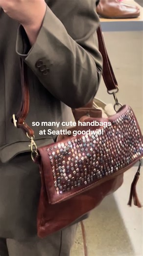 and they were all under $10! #seattlegoodwill #thriftfinds