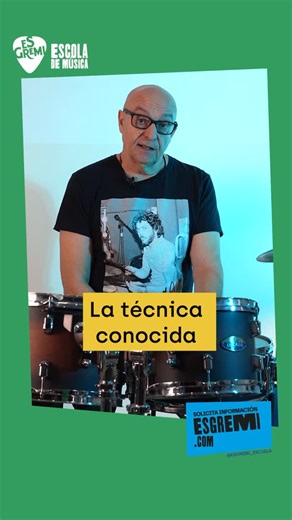 ¿Cómo se hace el cross stick? 👉🏻 Apoyas la punta de la baqueta sobre el parche de la caja. Con la parte trasera de la baqueta, golpeas el aro. La baqueta queda “cruzada” sobre el tambor, de ahí el nombre ‘cross stick’. ¿Quieres aprender esto y mucho mas? ¡Apúntate a nuestra escuela de música! #EsGremi #EscolaDeMusica #Tips #Bateria | Es Gremi Escuela