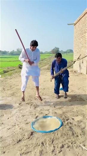 Akhir larka water 💦 men Q gia 🤔😳 #funny #vfxprathmesh #comedyfilms #comedy #shortanimation