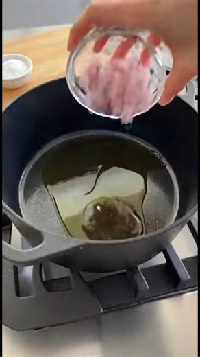 30 Minute Healthy Turkey Vegetable Soup Ingredients Makes 4-5 servings 1 pound ground turkey 1/3 cup chopped shallots (2-3 large shallots) 2 cups tomato puree 1 medium cauliflower, leaves and core removed, the rest roughly chopped (to... 2 teaspoons dried basil 1 bunch of curly kale, leaves pulled from the thick stems and roughly chopped 4-6 cups vegetable broth or chicken broth 2 tablespoons extra-virgin olive oil plus more for drizzling 1/2 teaspoon dried oregano 1/4 teaspoon of crushed red pe