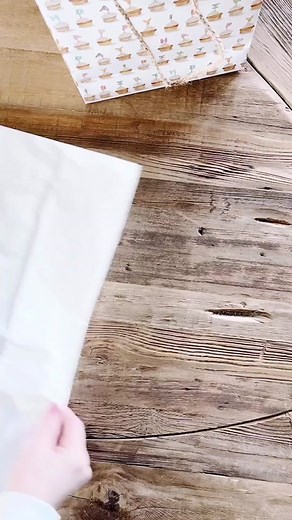 How to Enhance Gift Bags with Tissue Paper