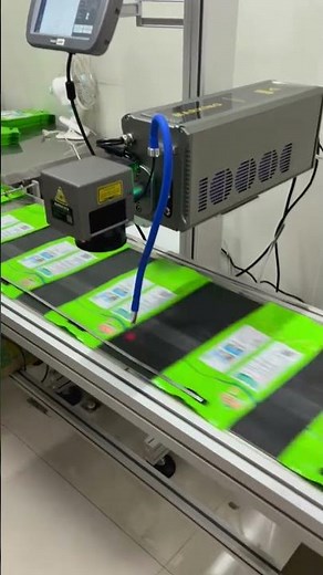CO2 laser marking machine High speed date coding and marking on plastic food package