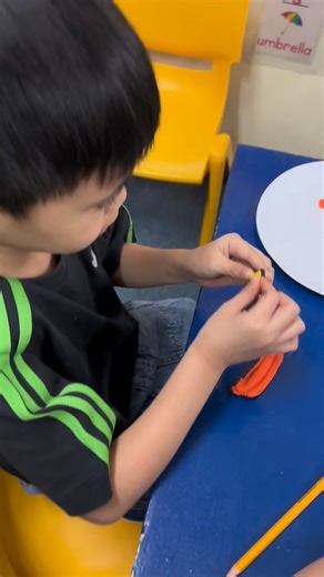 Creating every stage of the ladybug’s life cycle using clay with the Vertical class! 🐞 | Nest School for Whole Child Development, Inc.