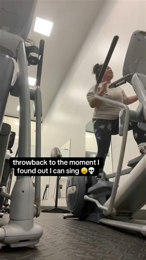 Don't mind me yall; I stay trolling myself 😅🤭 #skit #jokes #ThrowbackThursday | Lana Low