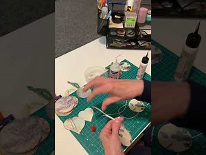 Hidden paper clips from circles