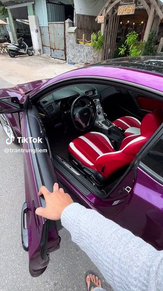 Customized Purple Genesis Coupe with JDM Style