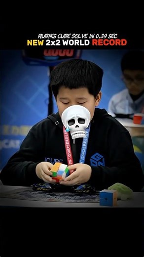 🔥 NEW WORLD RECORD 2×2 Rubik’s Cube Solve – 0.39 Seconds! 🤯 #shortvideo #worldrecord #rubikscube