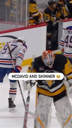 McDavid Gave Skinner A Tap As They Skated By Each Other 🥺