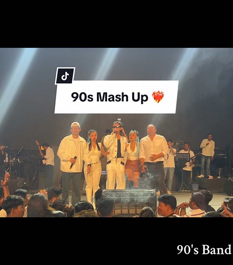 90s Band Performance Highlights at Nanstop