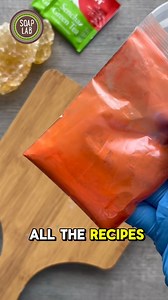 Mini DIY Class Series: Honey & Papaya Brightening Soap (Using SoapLab’s Base) Today we’re making something super cute and easy — Honey & Papaya Brightening Soap! This one smells so sedap with toffee honey vibes, and looks like real honeycomb! Perfect for brightening and giving your skin that healthy glow, and best part — no need to start from scratch sebab we’re using SoapLab’s ready-made papaya base. ☘️**Ingredients (makes 1kg Soap):**🌱 1. 1kg SoapLab’s Handmade Papaya Soap Base 2. 50g Honey &