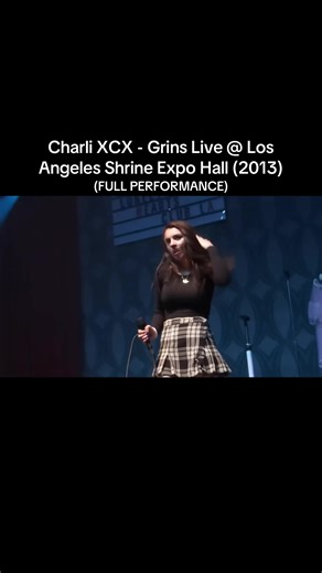 Charli XCX - Grins Live Performance in Los Angeles