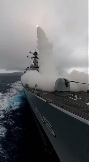 Epic 6-Missile VLS Launch From Modern Warship #shorts #viralshorts #warships #navy #ai