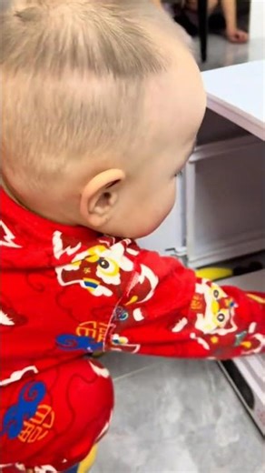 Dad's Cleaning Masterclass: My Impressive DIY Clean-Up Human Cubs Daily Sharing