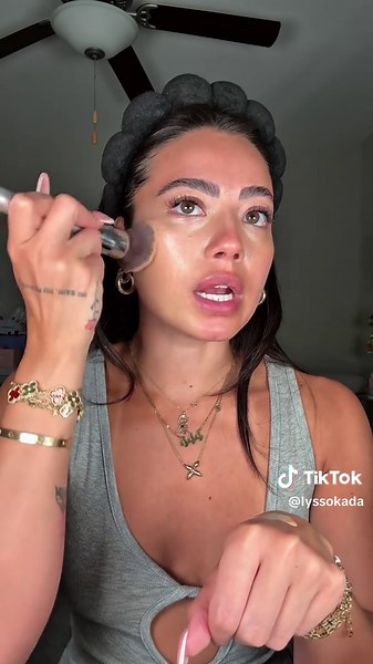 Perfect ID Picture Makeup Tutorial for Flawless Photos