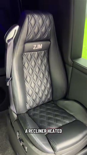 🤩 One Direction Tour Bus! 🤩 #onedirection #tourbus #scoobydoo #1d #boyband