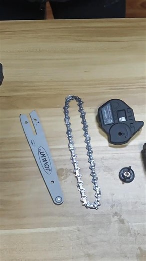 Jovan Gardencare on Instagram: "⚡ Chainsaw Chain Installation | Beginner-Friendly. 3 steps for safe & efficient setup 🔧 1.Loosen nuts → Align slots 2.Attach to sprocket → Adjust tension 3.Tighten nuts → Test run ⚠️ Safety first: Disconnect power! #JOVANT#chainsaw #install"