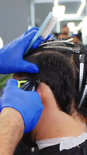 Barber Networking 🇺🇸 | Oscar Cruz on Instagram: "Low drop fade done right 🔥 Watch the blend come to life step-by-step. Crisp taper, smooth transitions, tight lineup. Crafted by @jesse.elite87 for StopNFade. Save this for your next fade guide. #barber #fades #lowdropfade #blurryfade #clippers #lineup #taper #barbertutorial #barberlife #stopnfade"