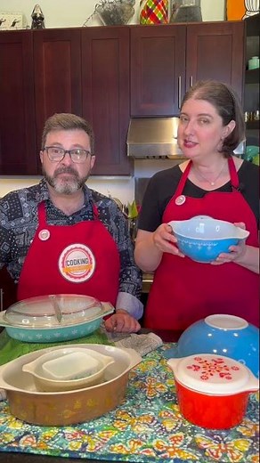 These vintage pyrex bowls have a size to fit all your needs #onlypans #cookingstageleft