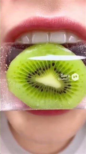 Hyper-stimulating, unreal texture and sound ASMR