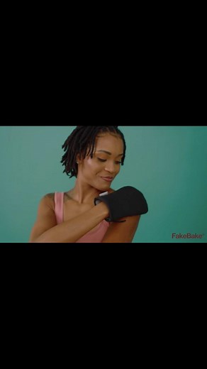 Fake Bake is superior to other tanners because it works with each persons skin tone. Making it a Flawless look on EVERY……BODY! | Fake Bake USA