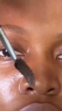 Step-by-step on how to carve eyebrows Tutorial for Beginners