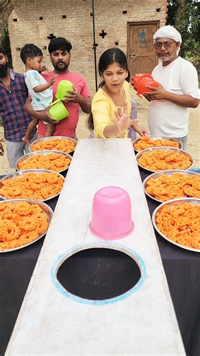 Mug swipe in hole 🕳 Vs sweet jalebi by all member in challenge #funnygame #short #video