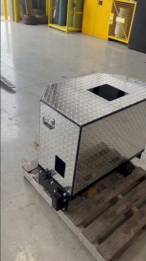 Custom built generator cover for the Stromberg’s Trailer Tray. #fabrication #custom #camper