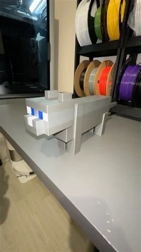 Let’s make a real life sized Minecraft cat !