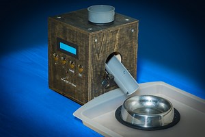 ‘Quick Build’ Cat Feeder from @LuckyResistor | #arduino #catfeeder