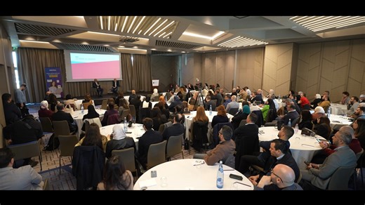 🇩🇿 Retour sur le HR Talks Algérie ! Une journée riche en échanges, en insights RH et en bonnes pratiques autour de la transformation digitale, du leadership et du change management. Merci à nos intervenants et à tous les participants pour ces moments inspirants ! 🎥 Découvrez le meilleur de cette édition dans notre vidéo récap. | Talenteo HR