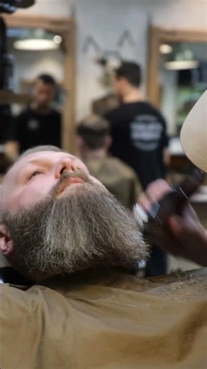 Skäggtrimning 🔥💈 #barber #tailorsbarber #stockholmbarber