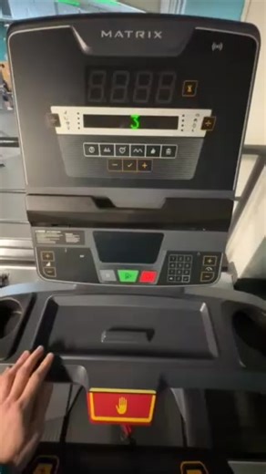 HOW TO - Set up and extend treadmill time. 🏃🏻‍♂️ We had a few members asking recently about how to turn on and extend the timer past 30 minutes on the treadmills. Our treadmills go into energy saving mode when they are not being used so firstly press the GREEN START button and wait. The machine will then turn on. Once you press the same button again to start your workout, you can then use the or - buttons next to the tick in the middle of the console to extend or shorten the workout to your de