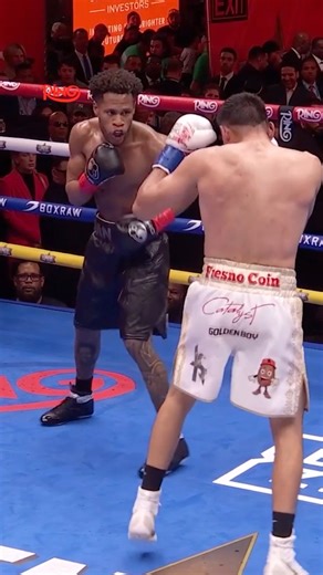 The best moments from Devin Haney’s win over Jose Ramirez in Times Square 🇺🇸 | Ring Magazine