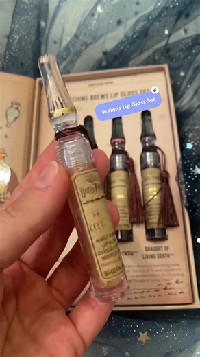 Sheglam Bewitching Brews Lip Gloss Set Swatches #sheglam #harrypotter #harrypotterxshein #potionsclass #potions #lipgloss