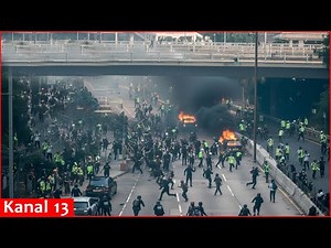 Armed clashes started in Iran: streets and roads are in flames - protesters attack police