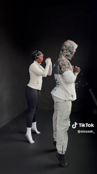 Working out is so much more fun when you have an accountability parter!!! Try these HIIT workouts with your bestiee/gym partner or even by yourself. It can be done at home or in the gym! Let me know how it goes 💪🏾 #fyp #fitnes #gymtok #partnerworkout #gymbuddy #hiitworkout #discipline #consistency