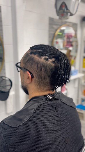 Elevate your style with bold box braids, a style everyone can rock!💇‍♂️✨ - - - - - #boxbraids #mensstyle #mensboxbraids | Debbie Schwartz