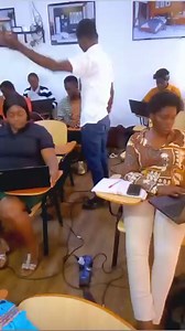 De nos jours, les réseaux sociaux sont devenus un moyen incontournable pour les entreprises de se connecter avec leur audience et d'établir une présence en ligne solide. Mais savez-vous comment gérer efficacement votre communauté en ligne ? Comment créer du contenu engageant et construire une relation durable avec vos fans et followers ? Ne vous inquiétez pas, nous avons la solution pour vous ! Notre formation en community management est conçue pour vous aider à maîtriser les techniques essentie