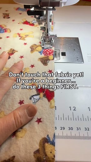 Most beginners think your first stitch starts with buying fabric… But it doesn’t. It starts with the moment you decide: “Today, I’m setting up my sewing machine.” Make today the day you finally put your machine on the table. You have more time than you think you do. Give yourself 10 minutes…15 minutes… Set it on your kitchen table and do these simple steps. You’ll build confidence SO fast that you’ll want to keep going. Here’s exactly what to do before you even think about buying fabric!!! 1️⃣ P